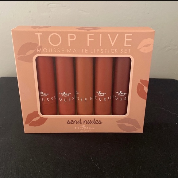 Italian | Makeup | Italian Deluxe Mousse Matte Lipsticks | Poshmark